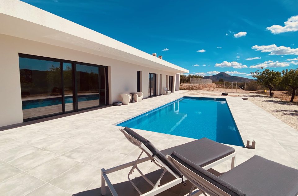Stunning new build with two or three bedrooms in Macisvenda or Barinas ...