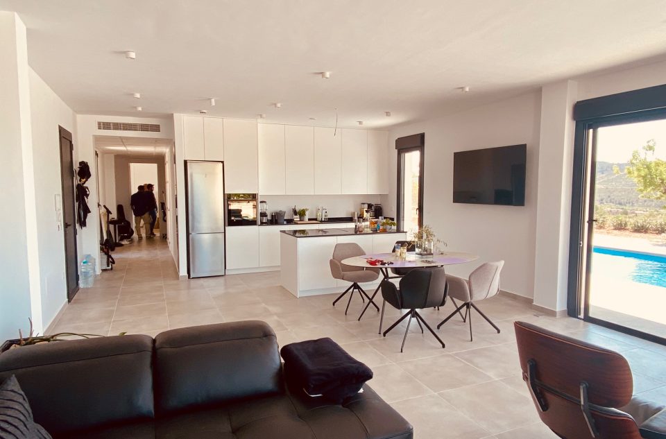 Stunning new build with two or three bedrooms in Macisvenda or Barinas ...